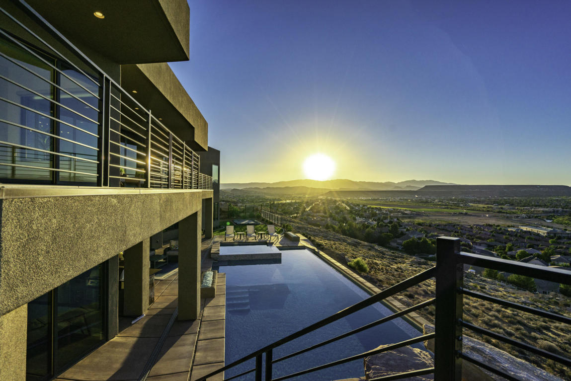 Ultimate Luxury Desert Retreat • Love Utah Life